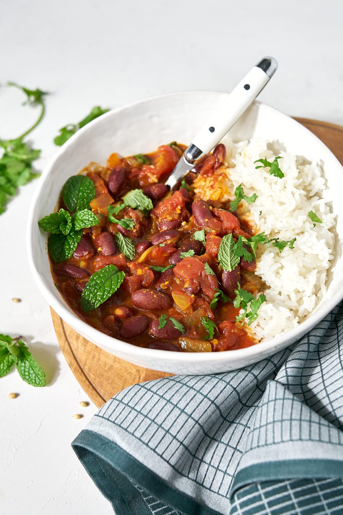 Pantry Staple Spiced Kidney Bean Curry - Meatless Monday